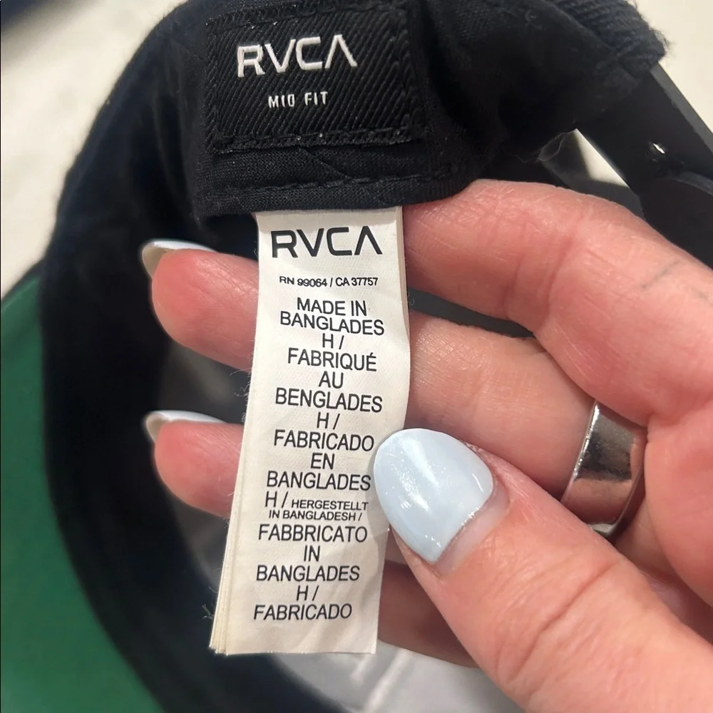 RVCA | Accessories | Rvca Black And White Logo Cap Never Worn | Poshmark